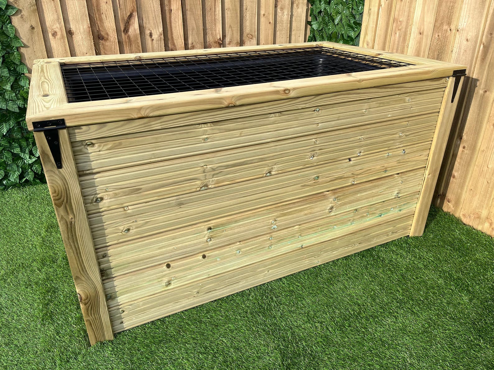 Large Raised Garden Pond With Protection Grill - Wooden Tongue & Groove ...
