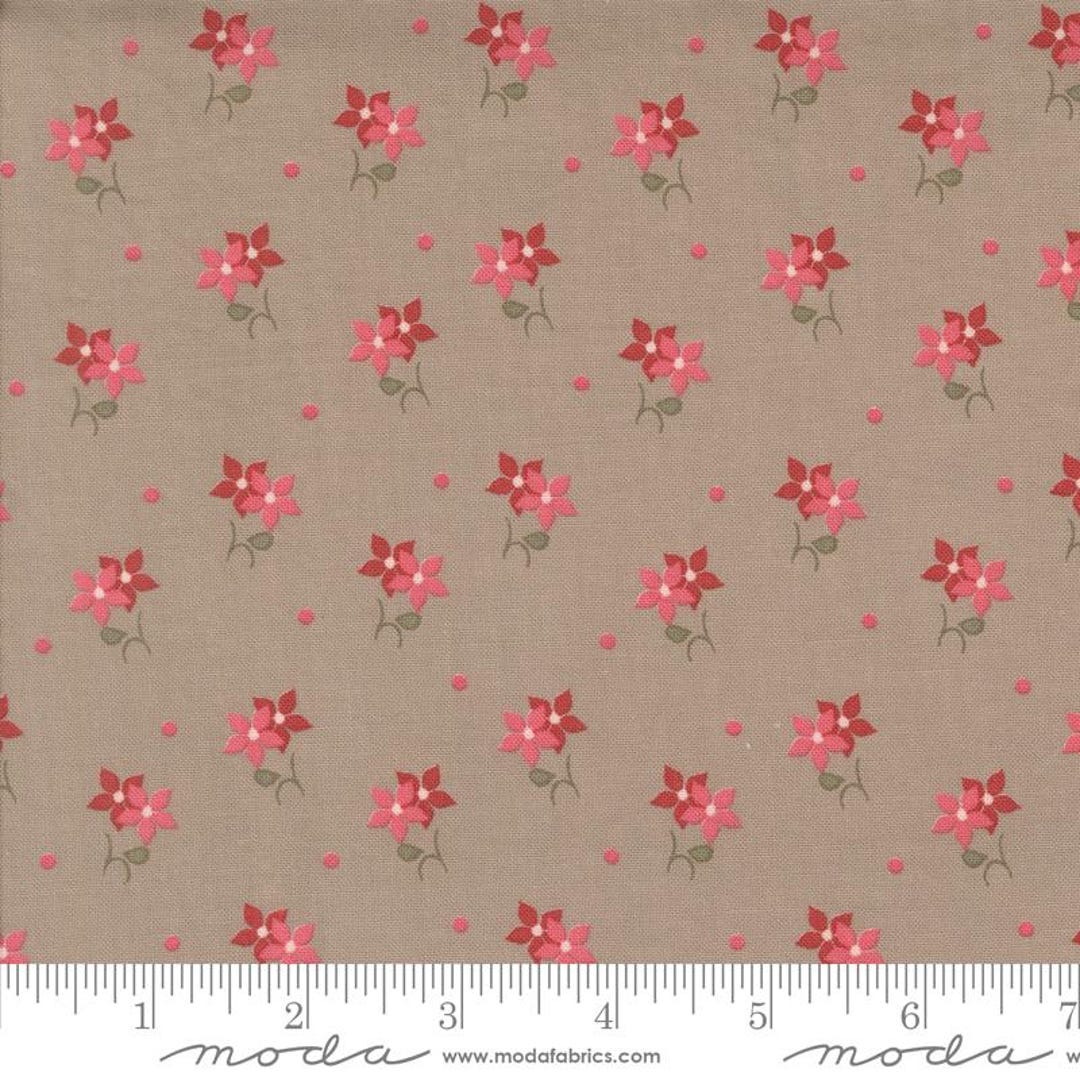 Moda Fabric - A Very Sweet Christmas - by Bunny Hill Designs for Moda ...