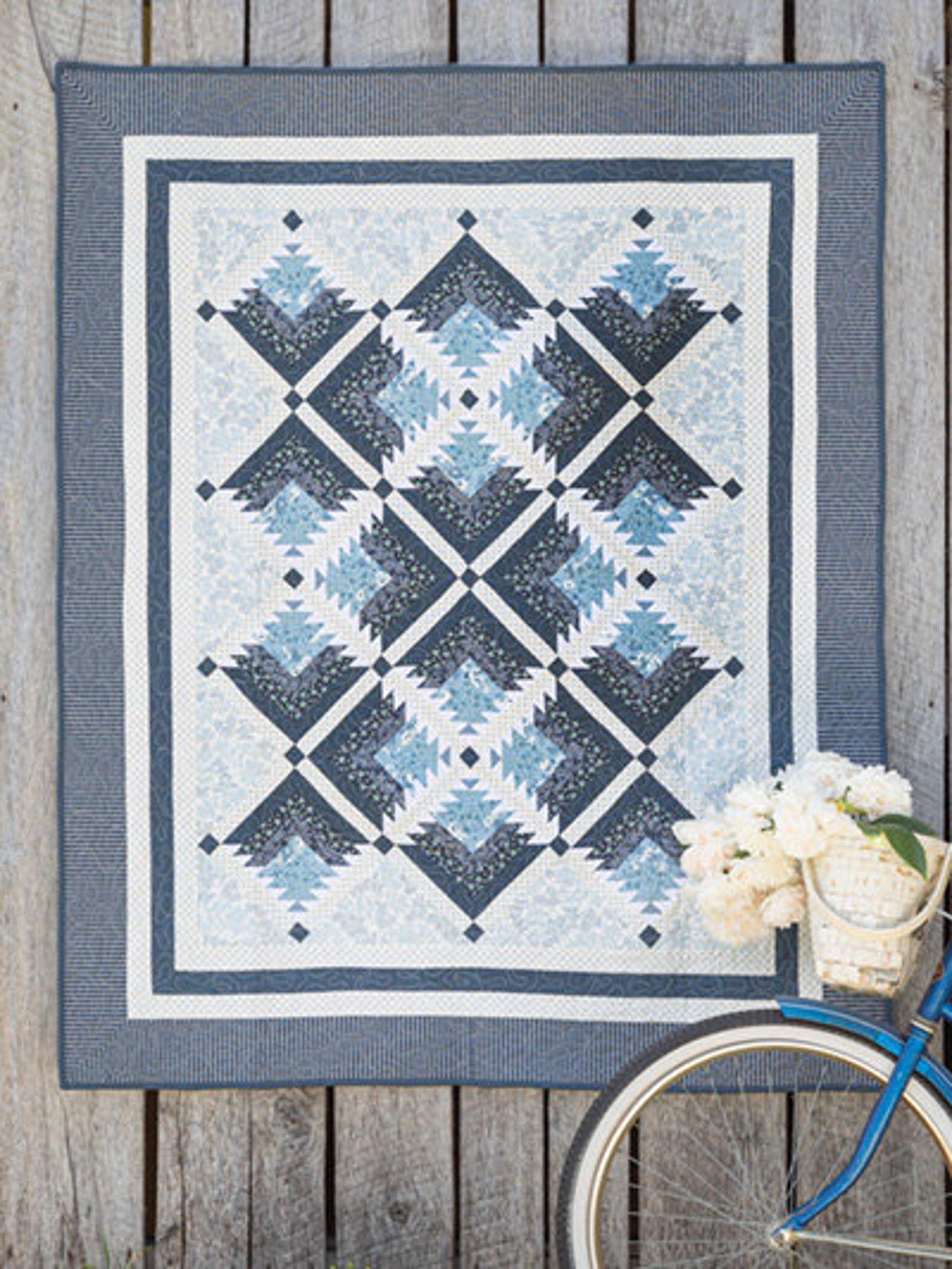 Creative Log Cabin Quilts - Pattern Book for 10 Fresh New Log Cabin ...