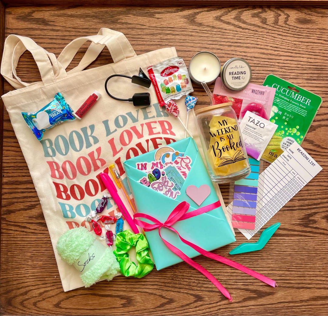 Blind Date With a Book Box, Mystery Book Box, Gift for Book Lovers ...