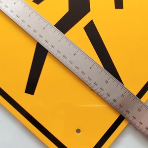 Alien Pedestrian Crossing Sign - UFO Watching - Space Travel - Area 51 ...