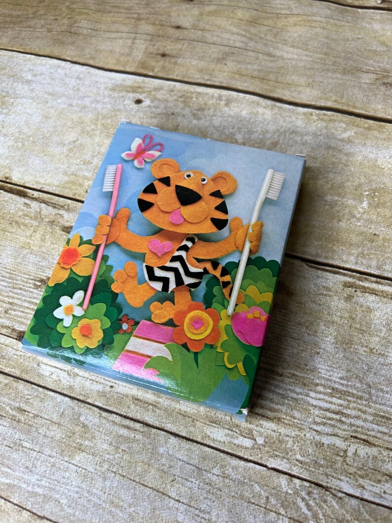 Avon Toofie Tiger Toothbrush Holder and 2 Toothbrushes - Etsy