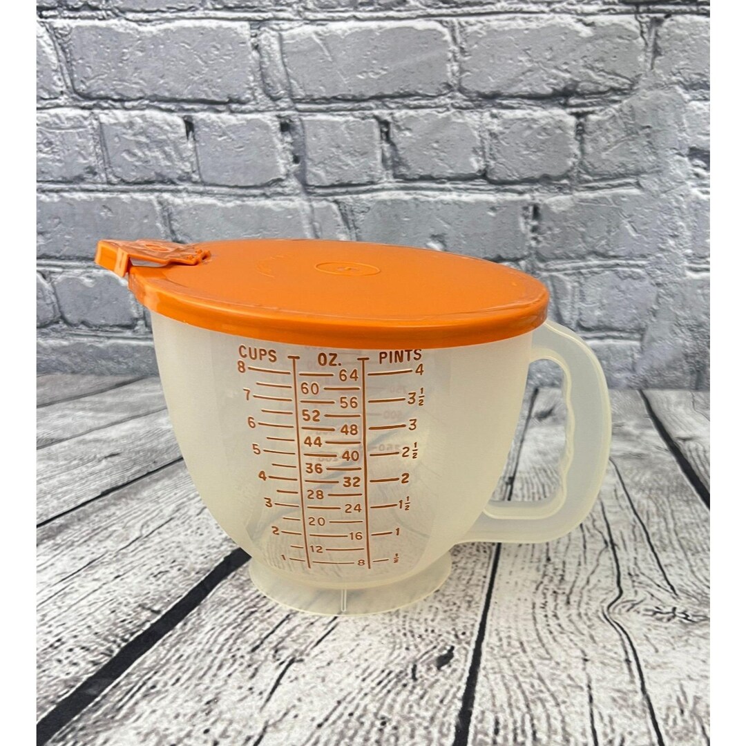 Tupperware Mix-n Stor Measuring Pitcher With Lid 8 Cup 2 Quart Orange ...