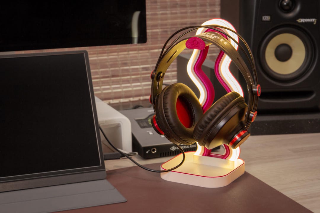 3D Printed Headphone Stand With Dimmable Light - Modern Desktop ...