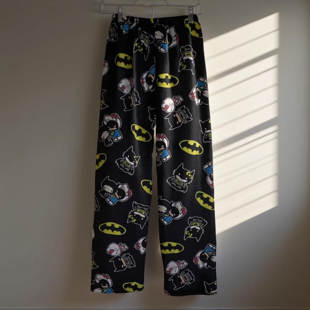 Hello Kitty X BATMAN Flannel Pajamas Kawaii Anime Sanrio Pjs, Cute ...