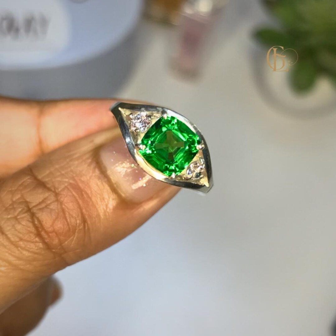 Vintage Tsavorite Garnet Engagement Ring, Vivid Green Tsavorite Garnet Victorian Ring, 925 ...