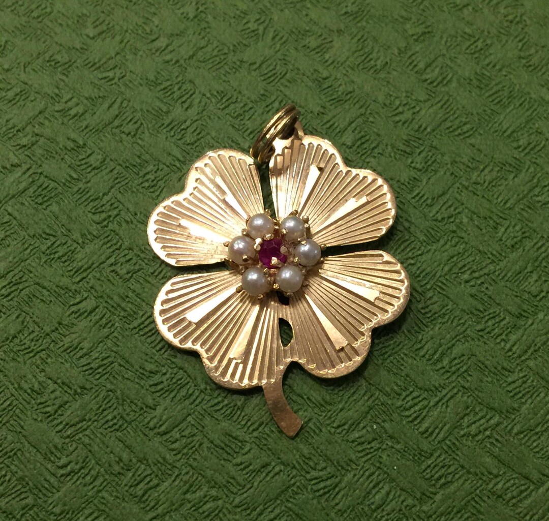 1960's 14K Yellow Gold Pearl Ruby Clover Shamrock Pendant Charm - Etsy