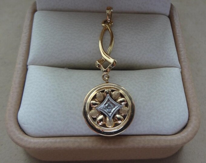 Elegant 14K Yellow Gold Lavaliere With Diamond Accent - Etsy