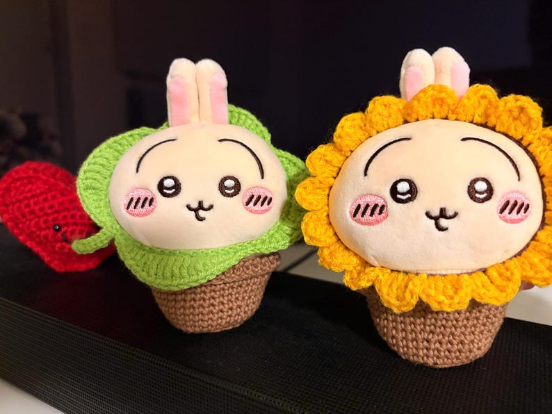 PREORDER Chiikawa Usagi Hachiware Momonga Rakko 10cm Plush, Home Desk ...