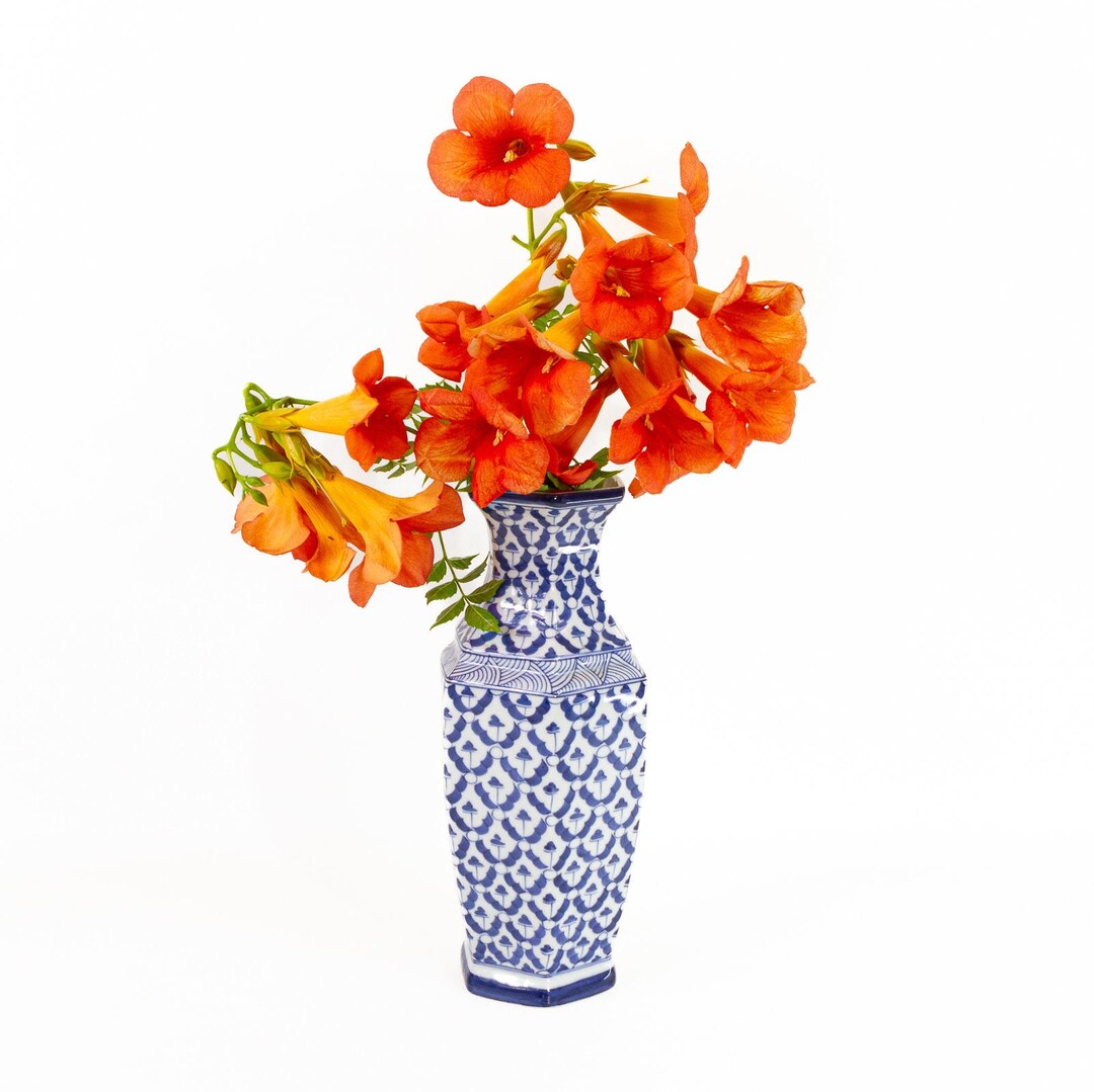 Small Hexagon Blue and White Fishnet Porcelain Vase Blue White Floral ...