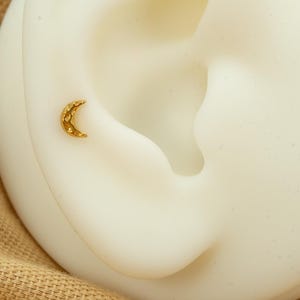 16G Hammered Moon Flat Back Stud - Screw Back Stud - Crescent Moon Earrings - Cartilage Piercing ...