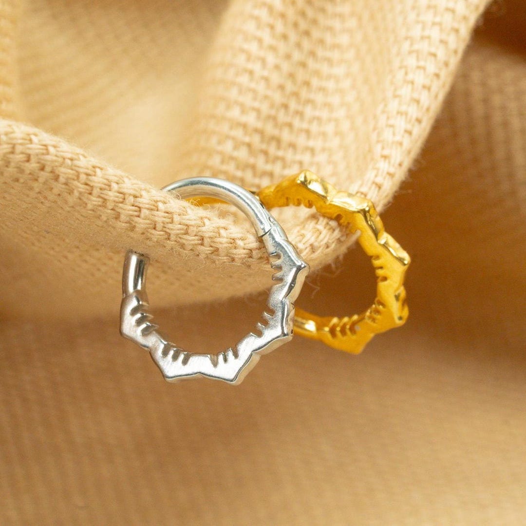 16G Petals Flower Hoop • Titanium Clicker Hoop • Septum Ring • Conch ...