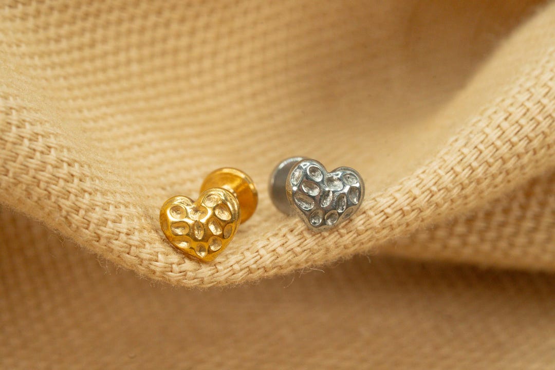 16G Hammered Heart Flat Back Stud Screw Back Stud Heart Earrings ...
