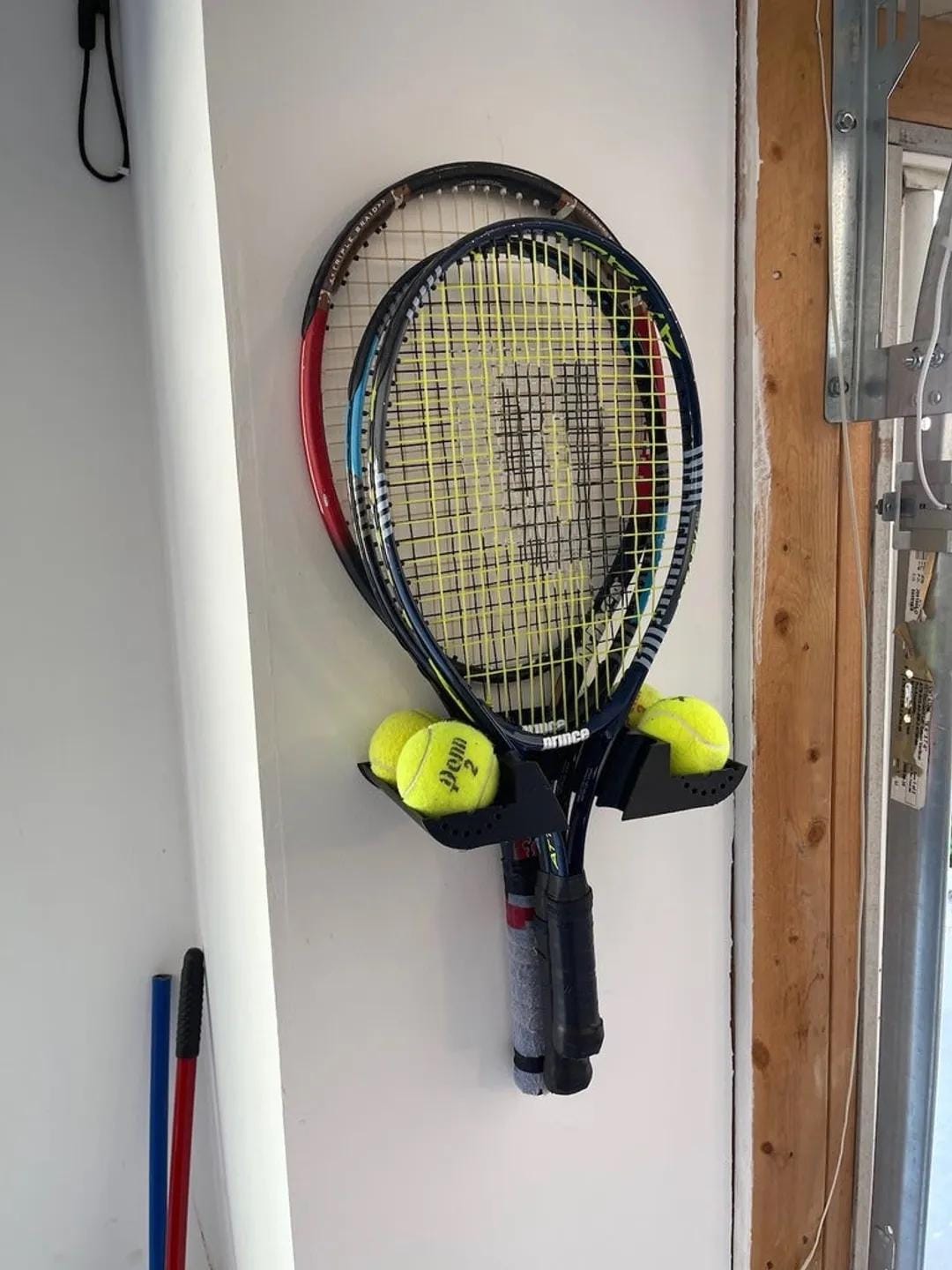 Tennis Racquet and Ball Holder, Wall Mount Rack for 4 Large Rackets and ...