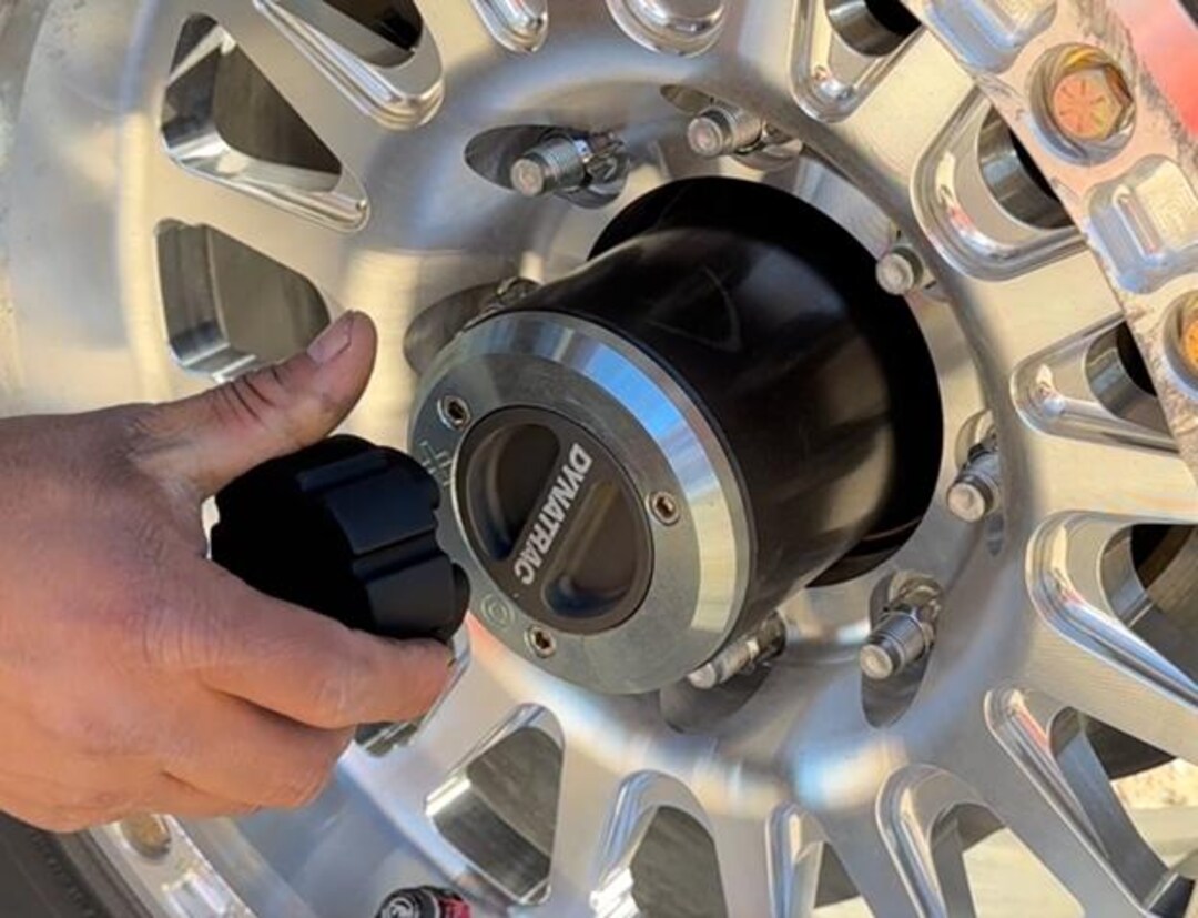 Hub Socket With Holder for Locking Hubs (dynatrac or Similar) - Etsy