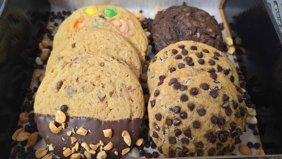 Cookie Sampler Box, Chocolate Chip Cookies Peanut Butter, Candy Topped ...