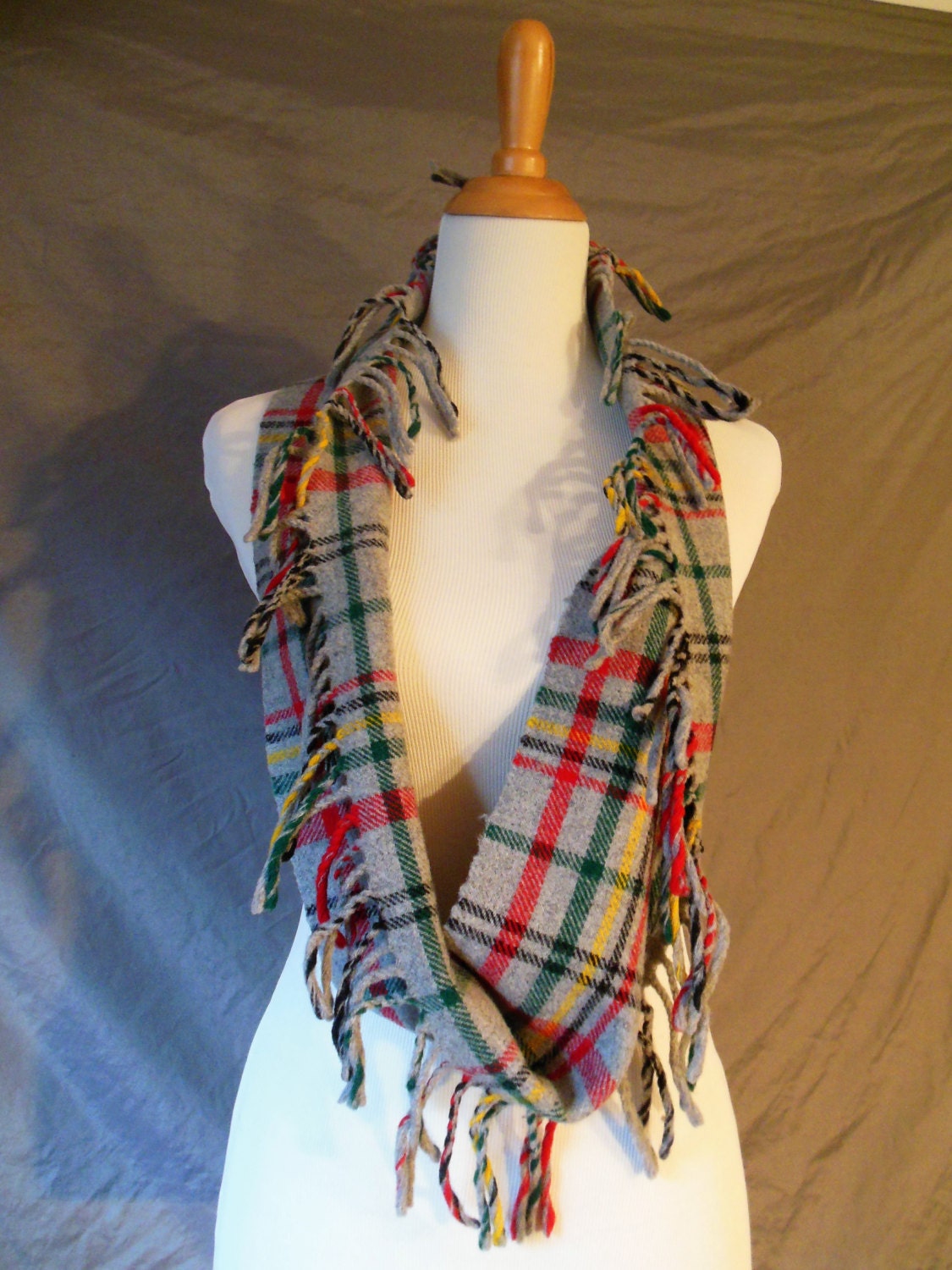 Pendleton Wool Circle Scarf Grey, Green, Red and Yellow Plaid 01081 - Etsy