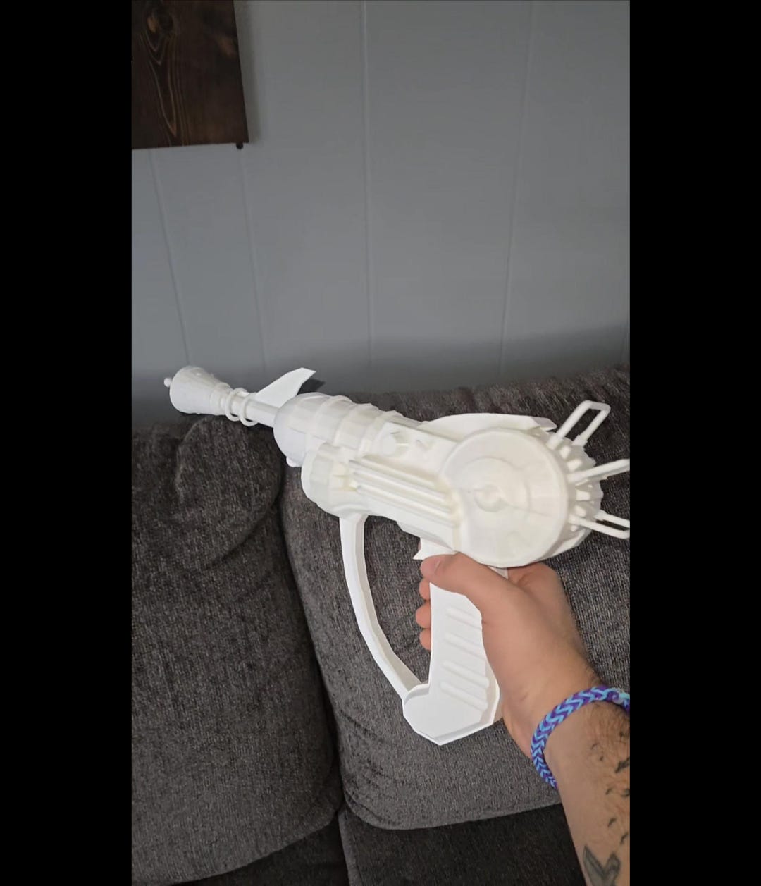 3D Printed Sci-fi Raygun Prop Futuristic Weapon Replica for Display ...