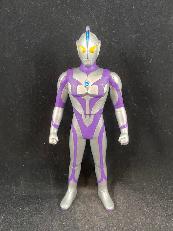 Ultraman Cosmos Space Corona Mode