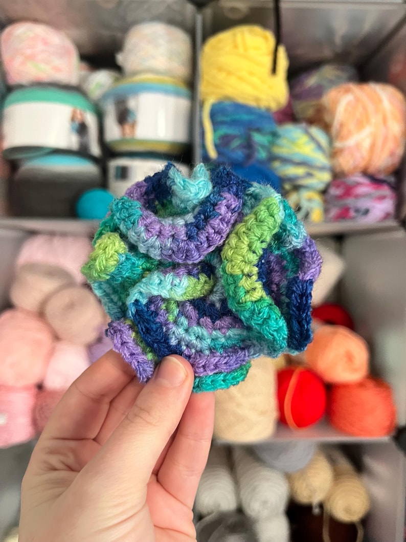 Crochet Mobius Strip Fidget Toy, Quiet Sensory Play, Fidget Spinner ...