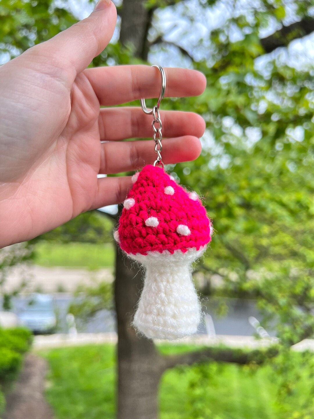 Mushroom Keychain, Crochet Spotted Mushroom Key Chain - Etsy