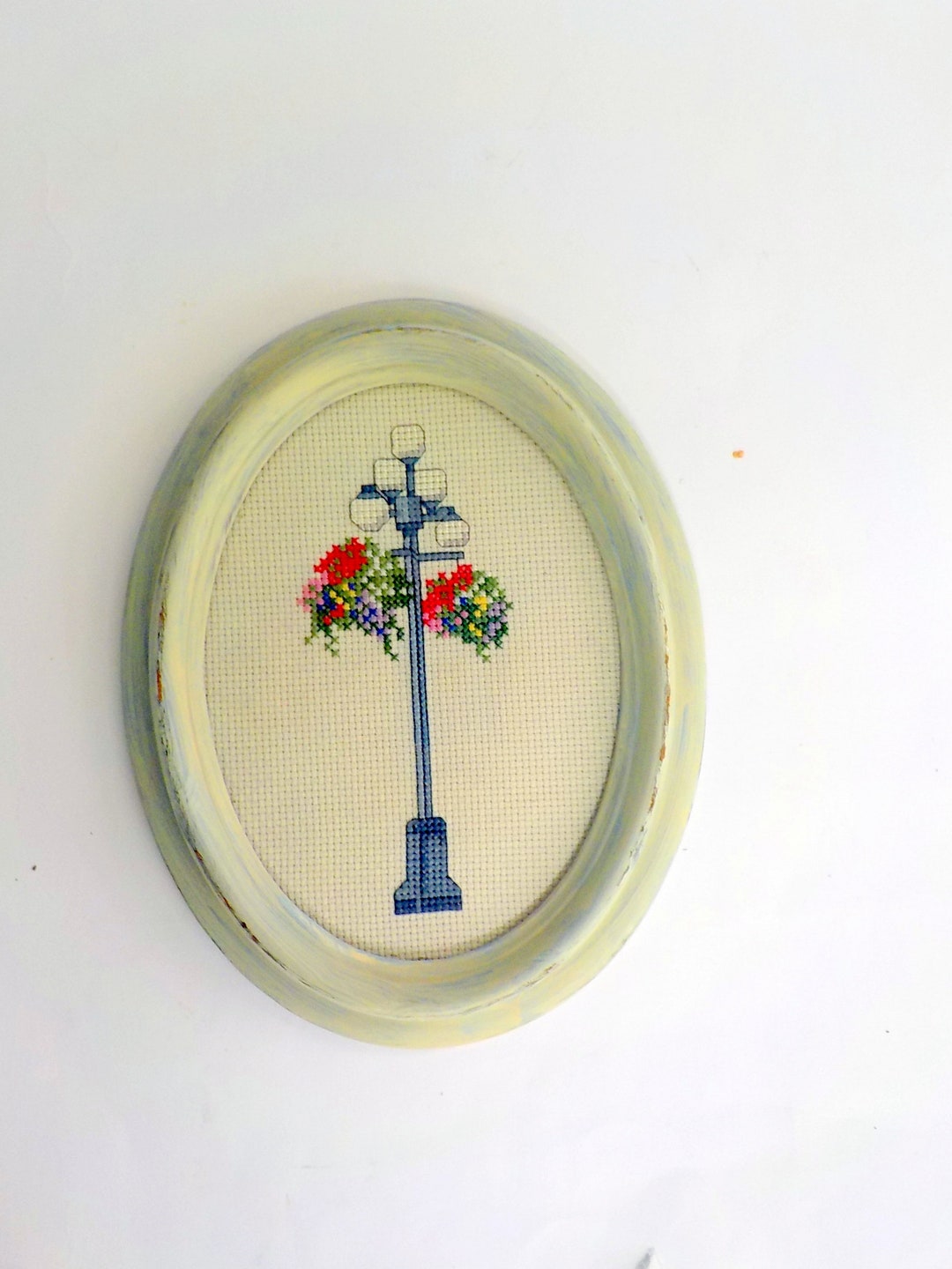 Shabby Painted Oval Frame Needlework, Cross Stitch Needlework Wall ...