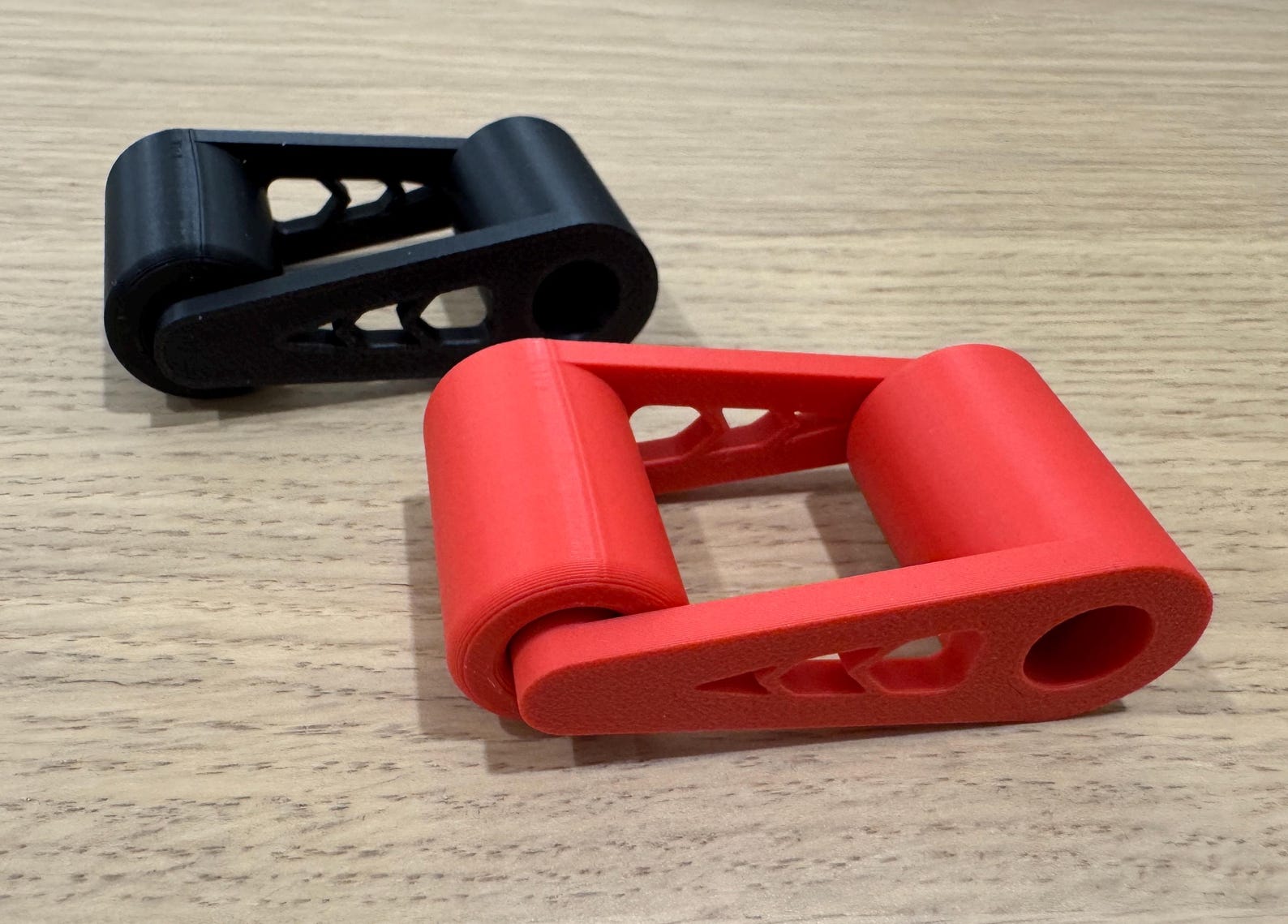 Laptop Risers / Ventilation Stands / Multiple Sizes and Colors Are ...