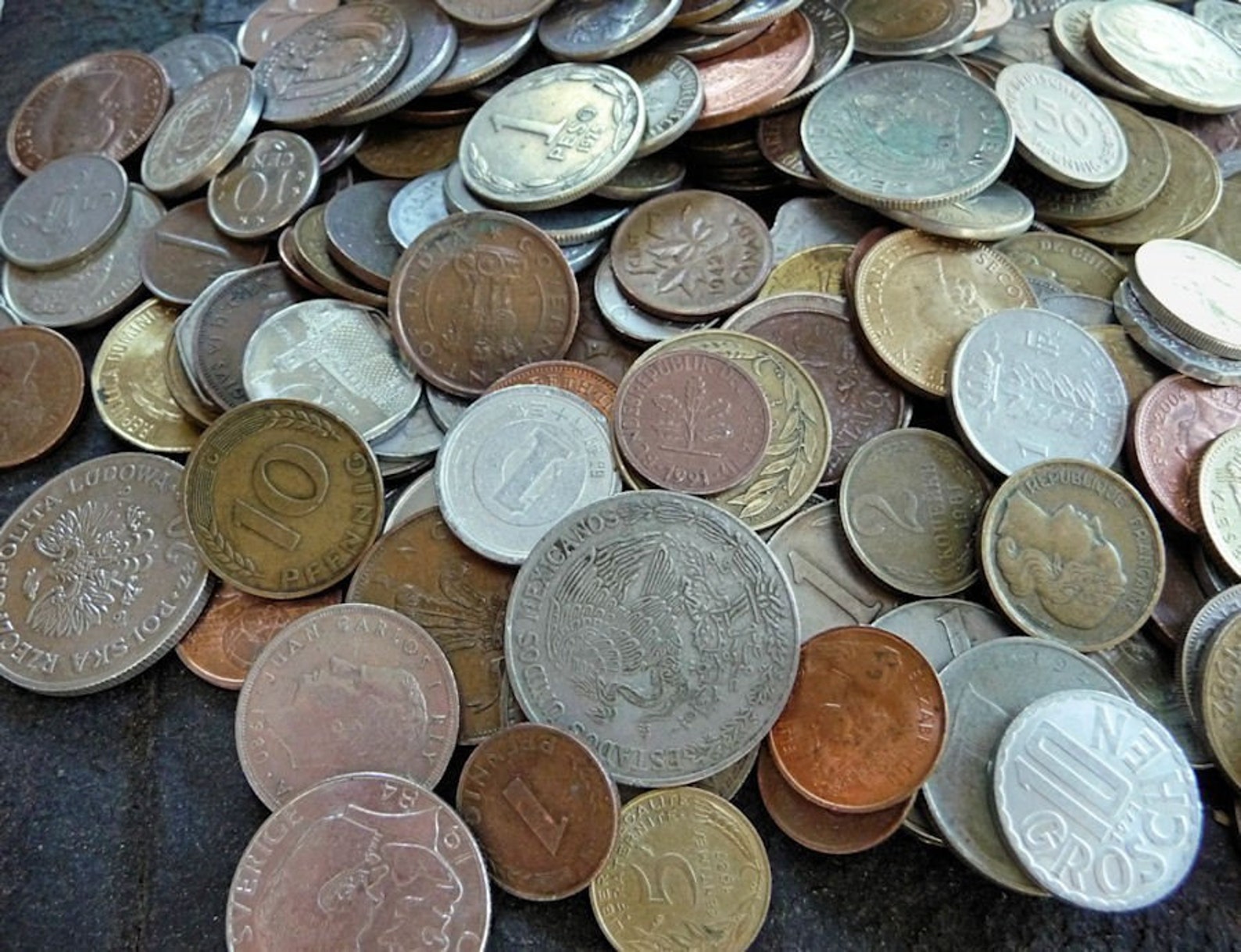 World Coins Foreign Coins Foreign Currency 25 Pieces of - Etsy Canada