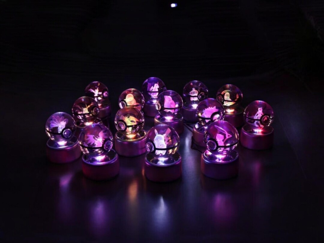 3D Pokemon Crystal Ball Lamp Pikachu, Gengar, Mew & Mewtwo Figurines ...