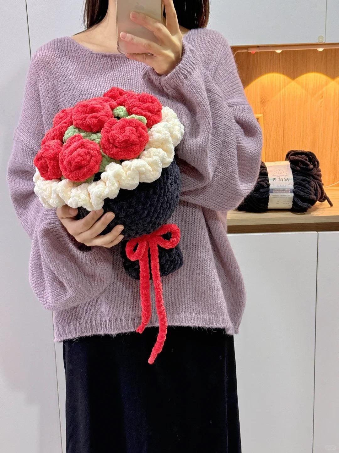 Chunky Yarn Rose Bouquet Crochet Pattern – Handmade Flower Amigurumi ...