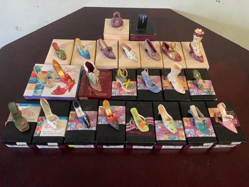 MAKE AN OFFER! Just the Right Shoe by Raine Shoe Figurine Collectibles ...