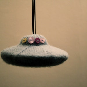 UFO Knitting Pattern (pdf File Sent by Email) - Etsy