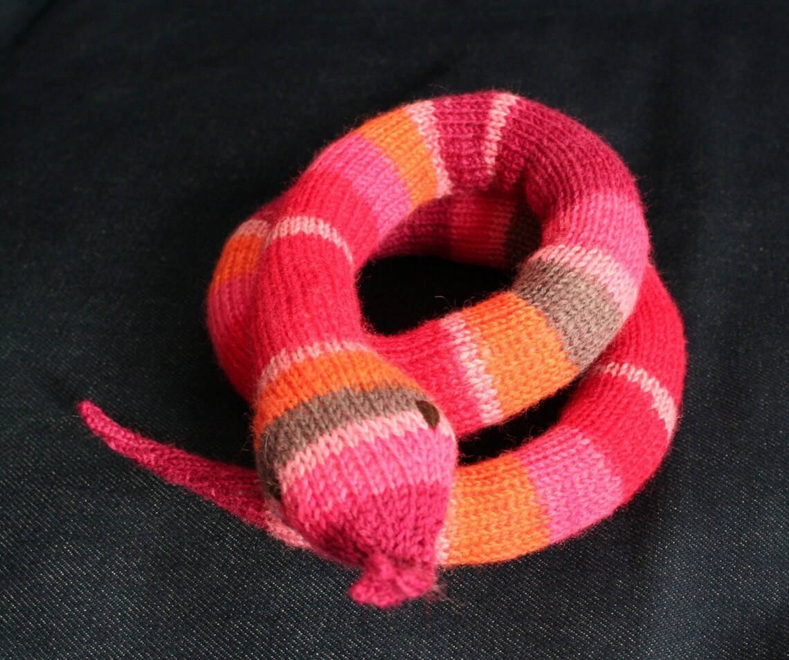 Knit Your Own Slinky Snake pdf Knitting Pattern - Etsy