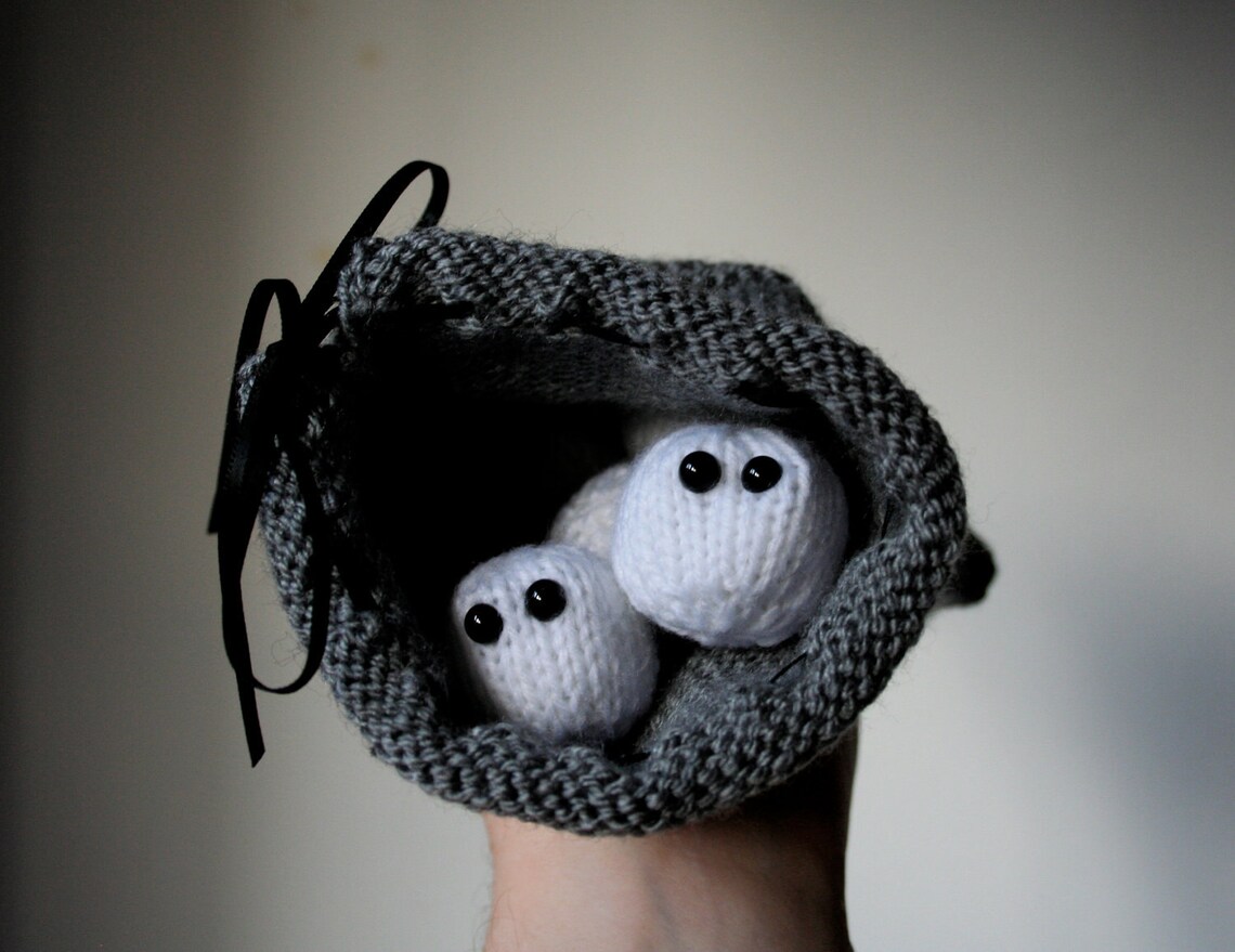 Knit Your Own Indoor Snowball Fight Kit pdf Knitting Pattern - Etsy