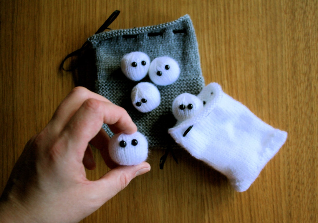 Knit Your Own Indoor Snowball Fight Kit pdf Knitting Pattern - Etsy