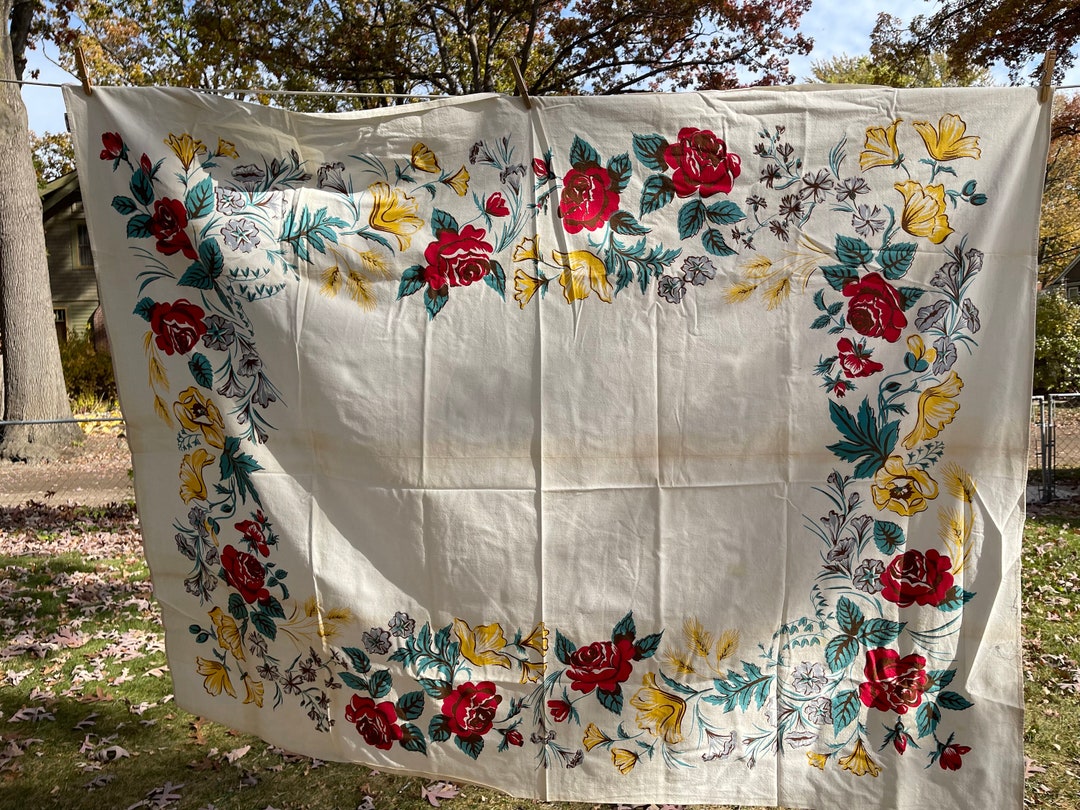 Vintage 1950s Cotton Tablecloth Big Red Roses Yellow Flowers Simtex ...