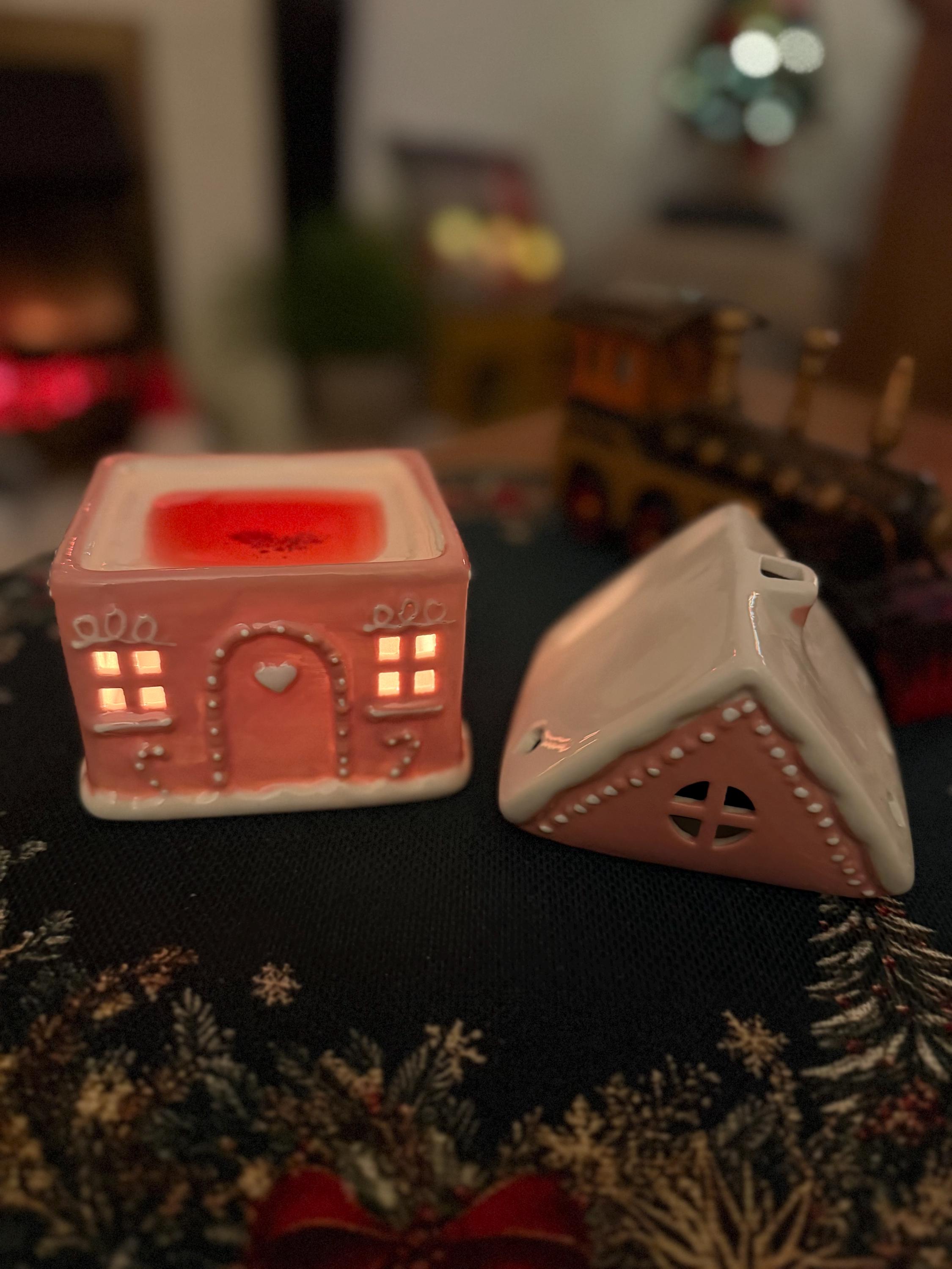 Candy Pink Gingerbread House Ceramic Wax & Oil Burner - Christmas Decor ...