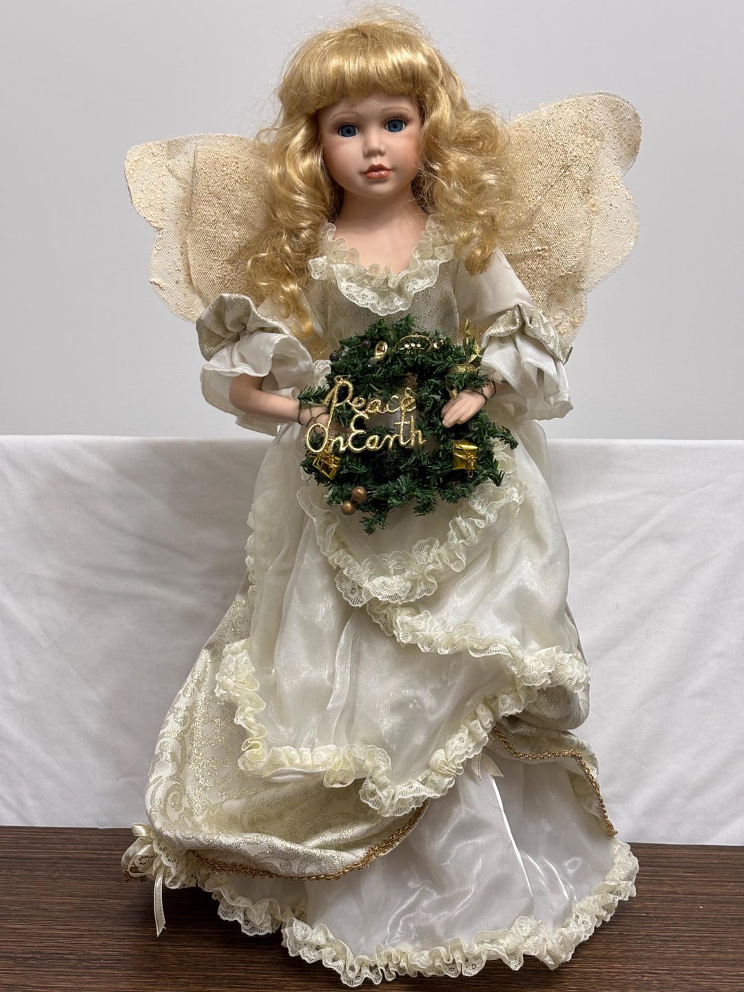 Porcelain Angel Doll “peace on Earth” Wreath off White Gold Trim Dress ...
