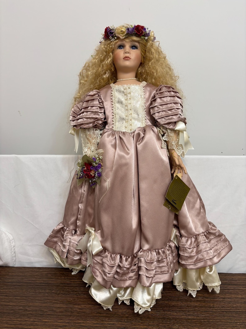 Porcelain Doll Seymour Mann Guinevere of Camelot - Etsy