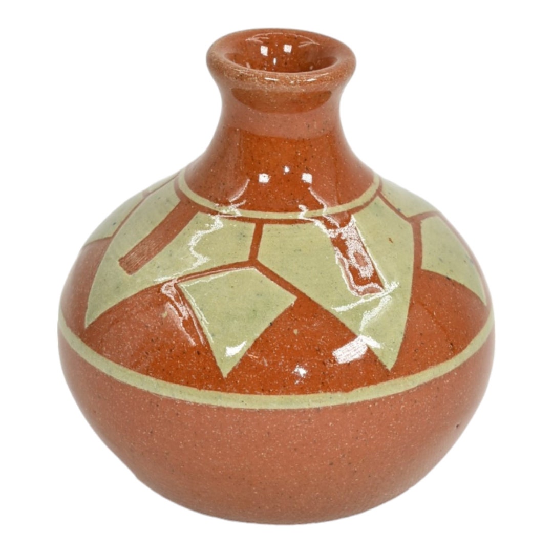 Pine Ridge Sioux Dakota Art Pottery Hand Made Brown and Green Ceramic ...