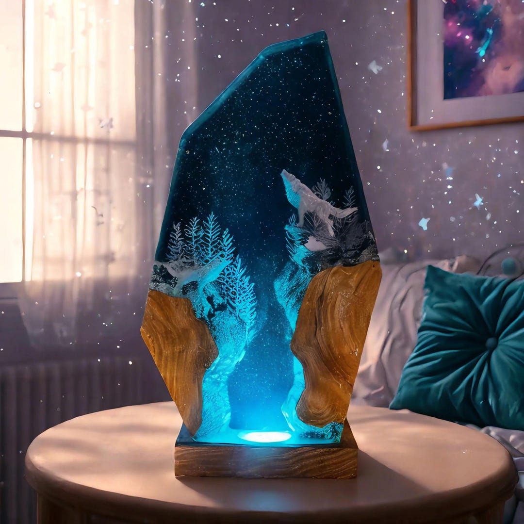 Howling Moon Resin Lamp,aurora Borealis Wolf Night Light,personalized ...