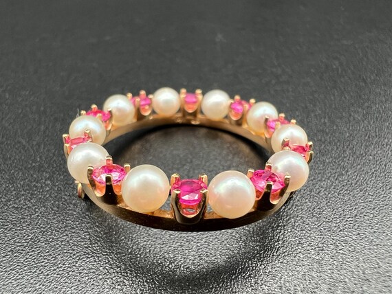 14kt Gold Circle Pin with Pearls and Pink Ruby/Sapphi… - Gem