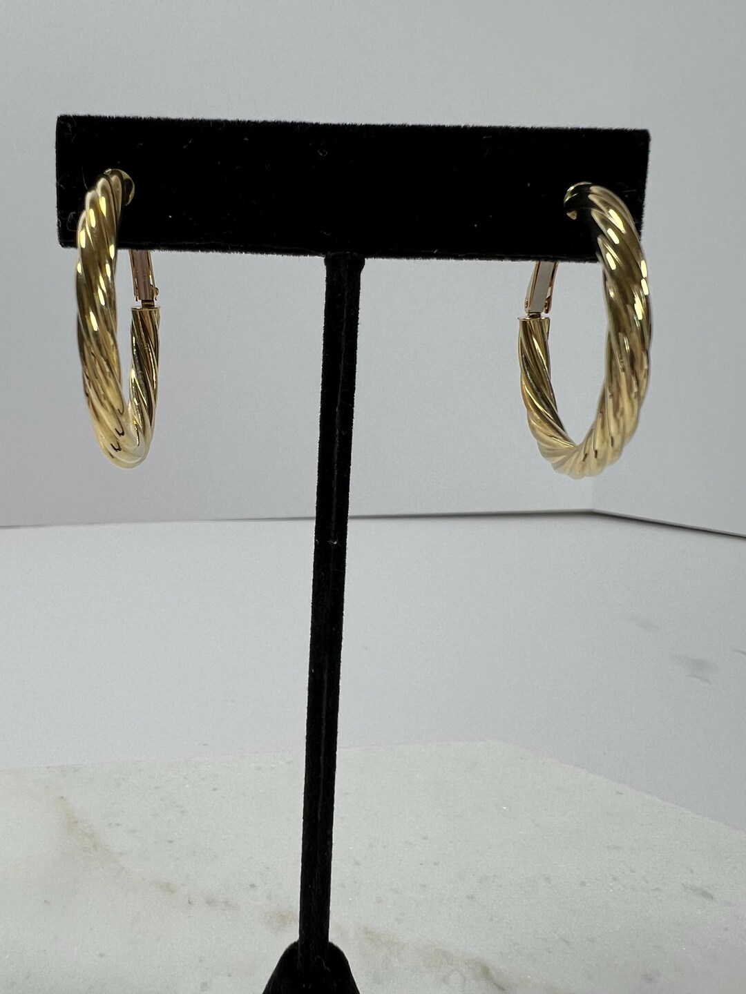 18kt Twisted Hoop Earrings for Pierced Ears - Etsy