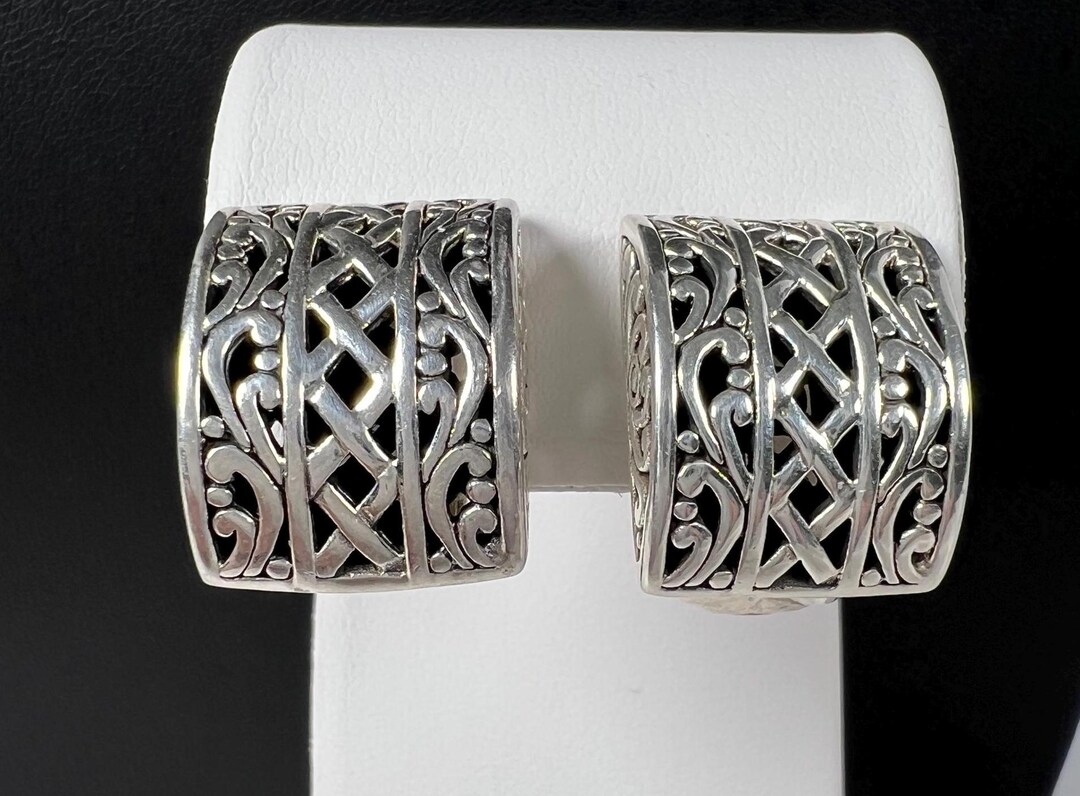 Vintage Thailand 925 Sterling Clip Earrings Featuring a Detailed Open ...