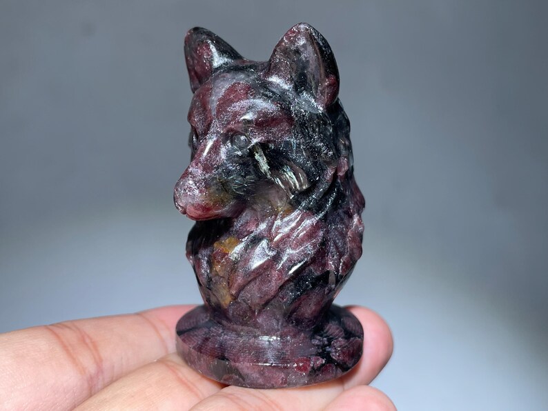 Garnet Wolf Skull: Hand Carved Crystal Healing Gift (2.4 Inch) - Etsy