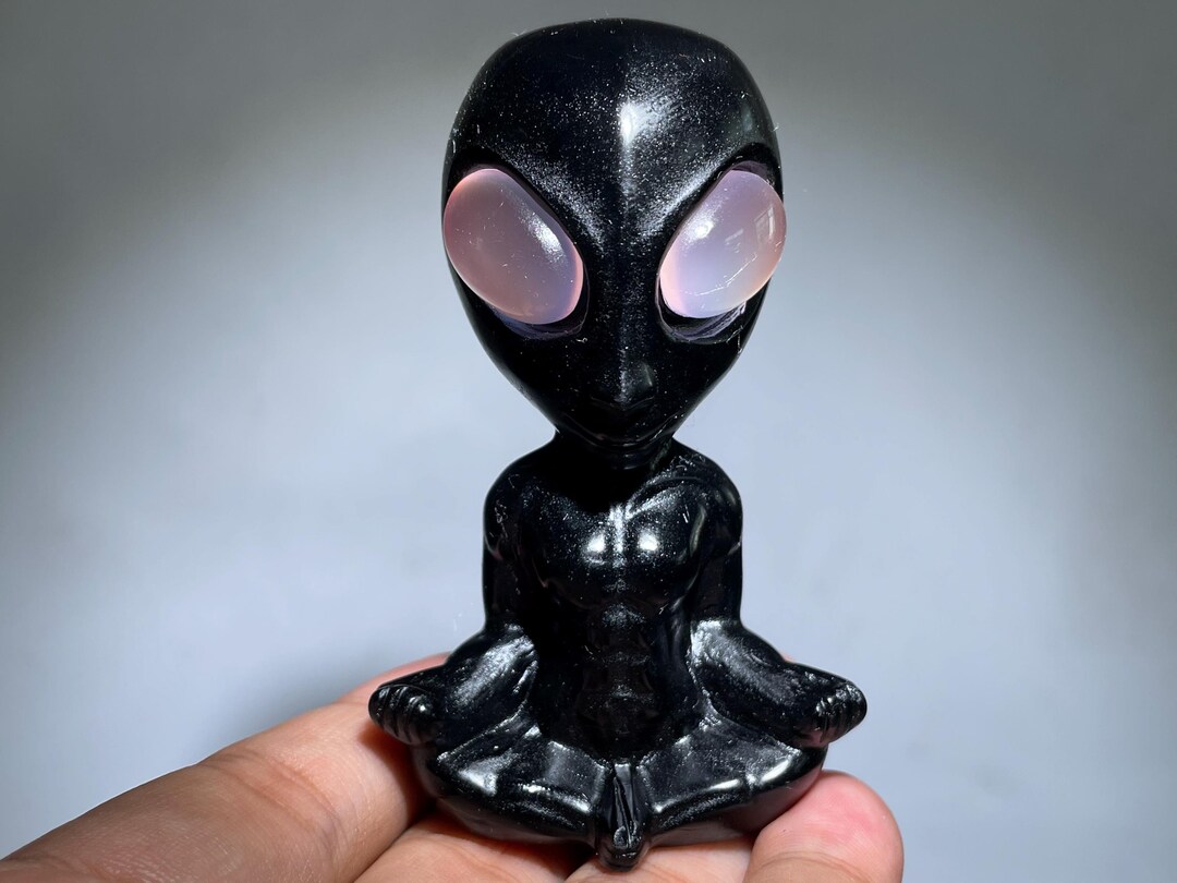 Obsidian Alien Skull: Hand Carved Quartz Crystal Healing Gift (3.1 Inch ...