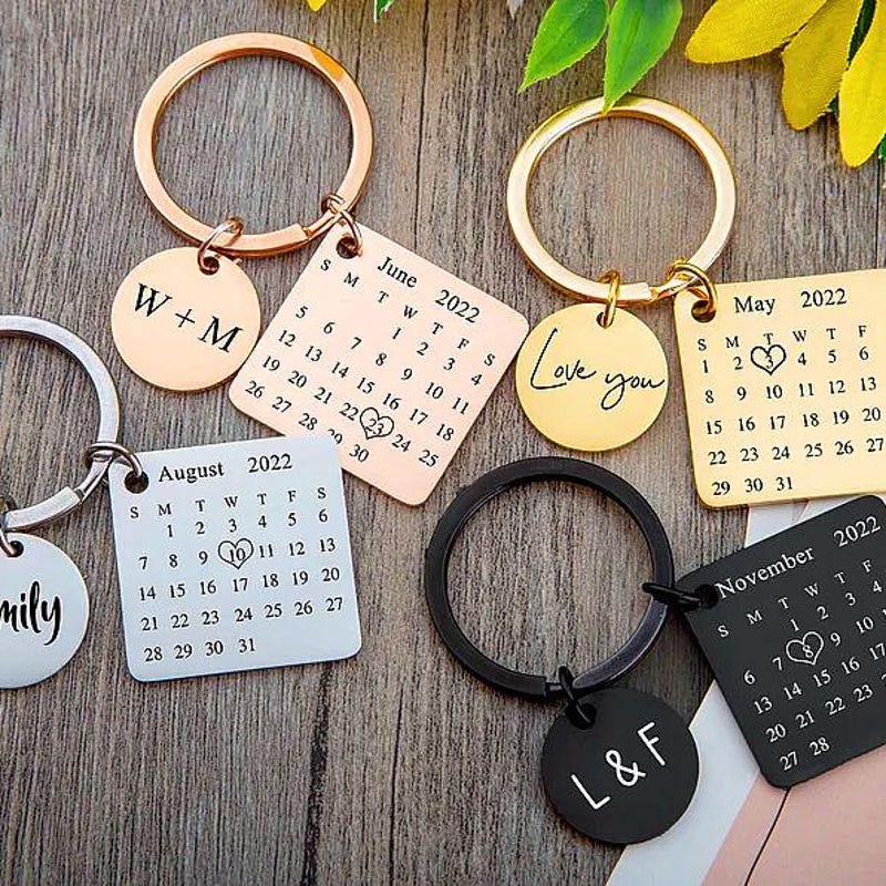 Calendar Keychain - Etsy