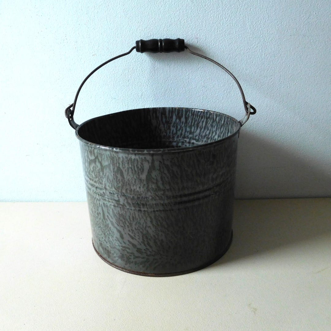 Vintage Gray Granite Ware Bucket With Wood Handle - Etsy