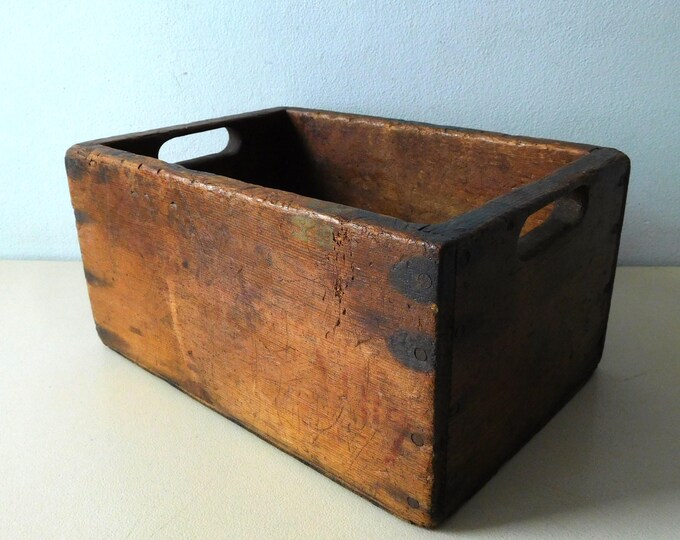 Vintage Rustic Wood Tote Box Primitive Style - Etsy