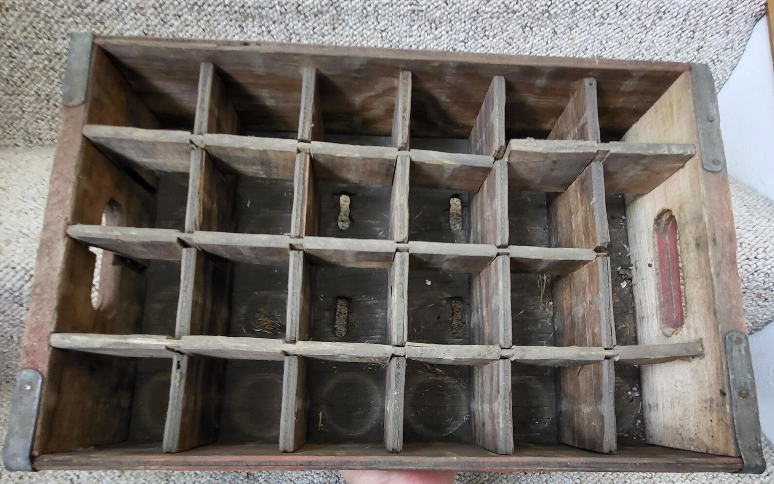 Vintage 1983 Coca-cola Red Wood 24 Bottle Crate Carrier W/ Metal Corner ...